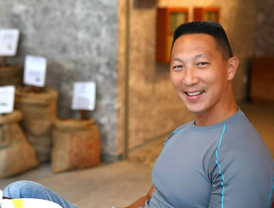 Vincent Chong Profile Pic | SHUTTER JOURNEY SINGAPORE